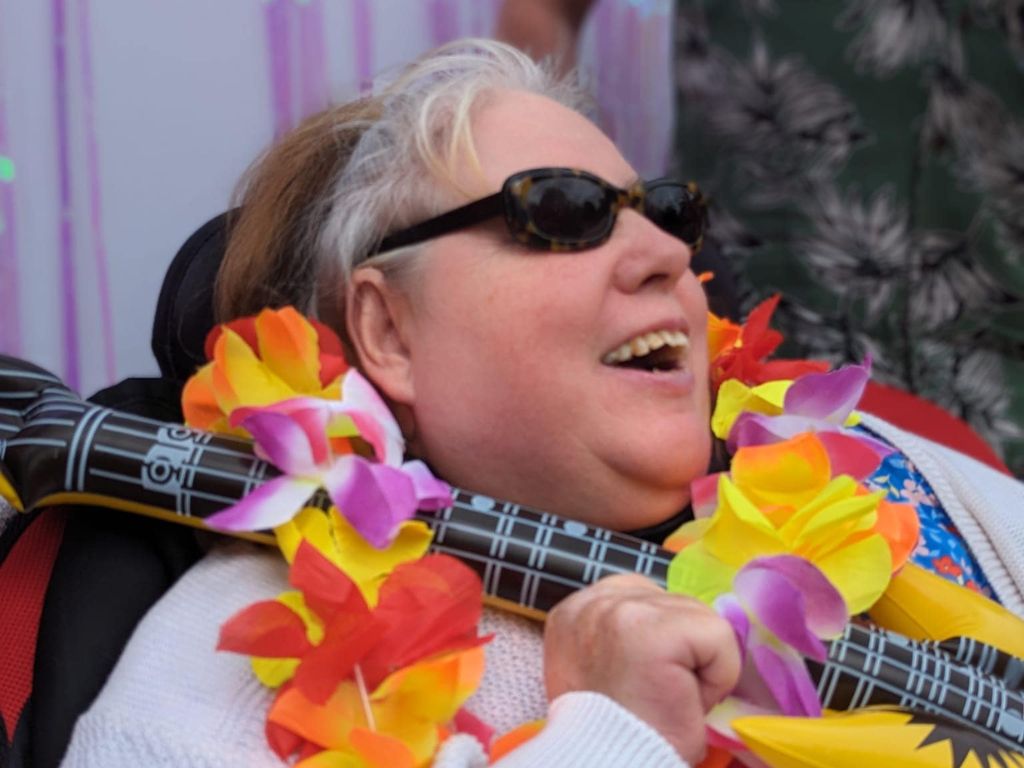 MacIntyre Home Page | MacIntyre