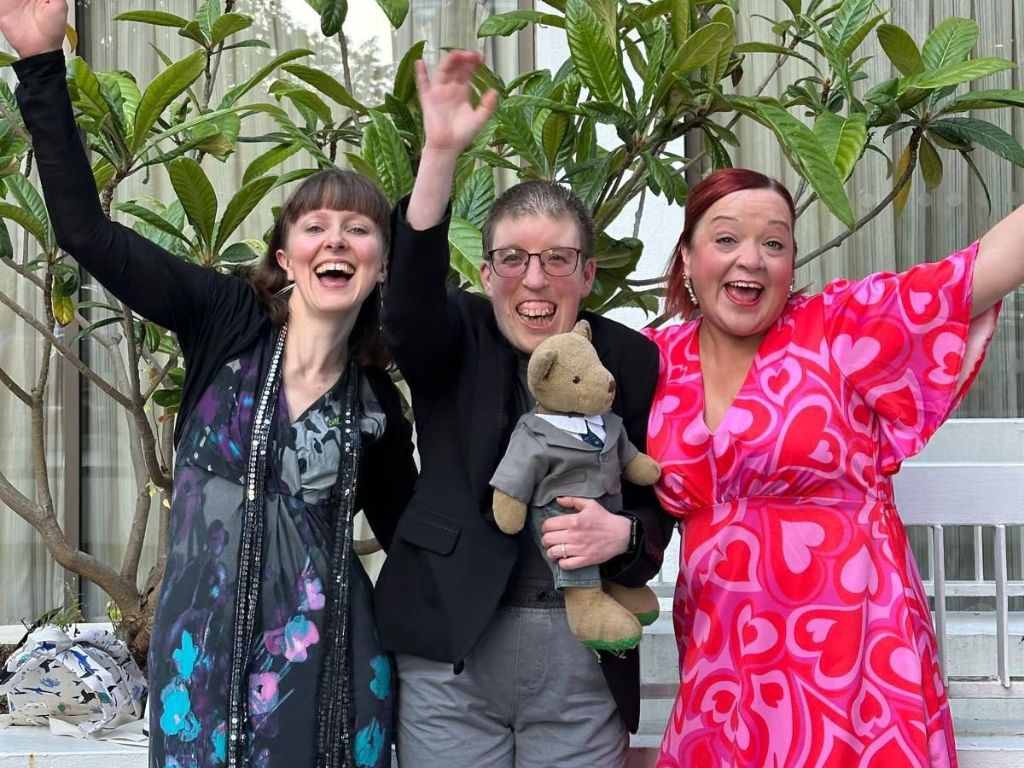 MacIntyre Home Page | MacIntyre