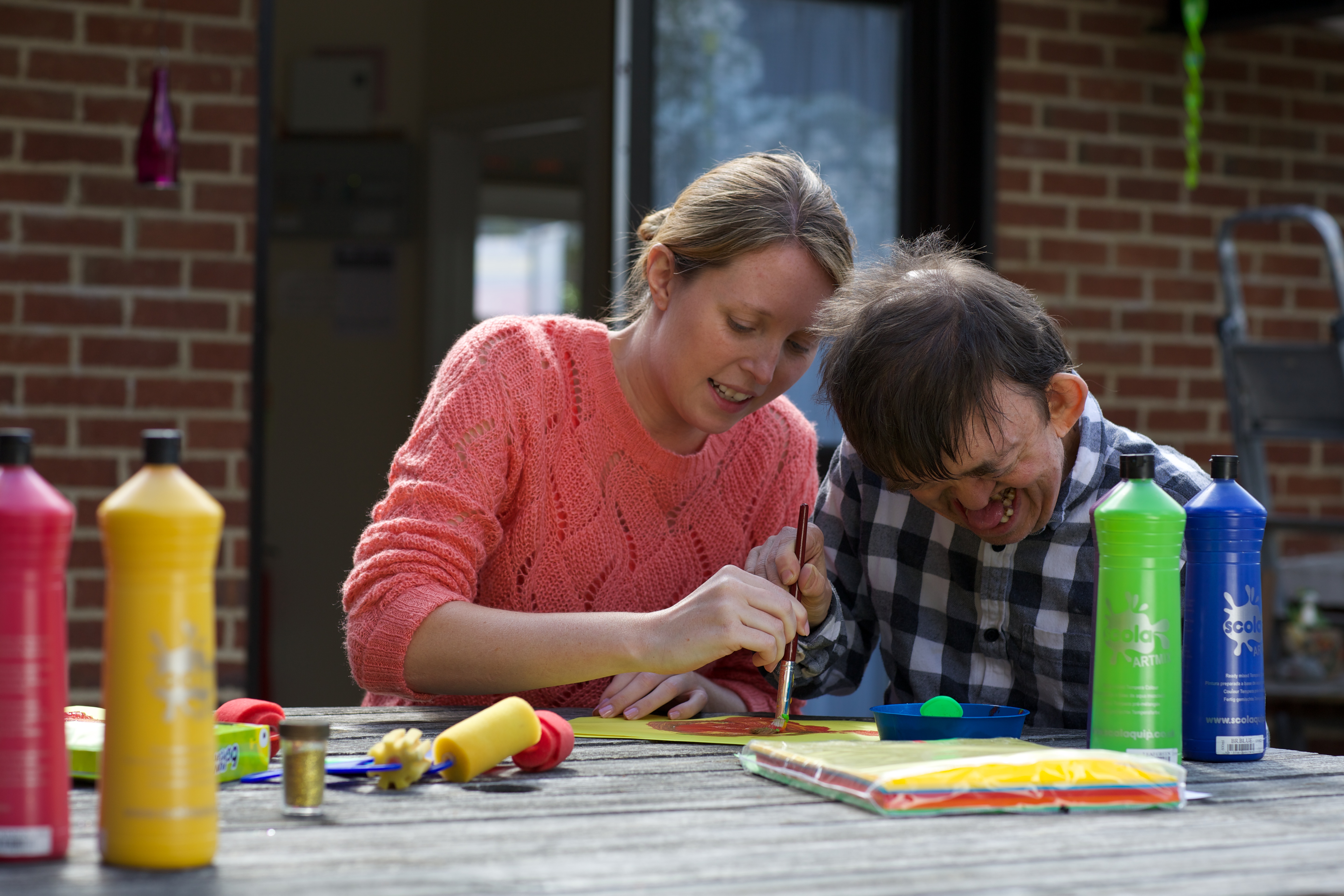 Live, learn, thrive – Buckinghamshire | MacIntyre
